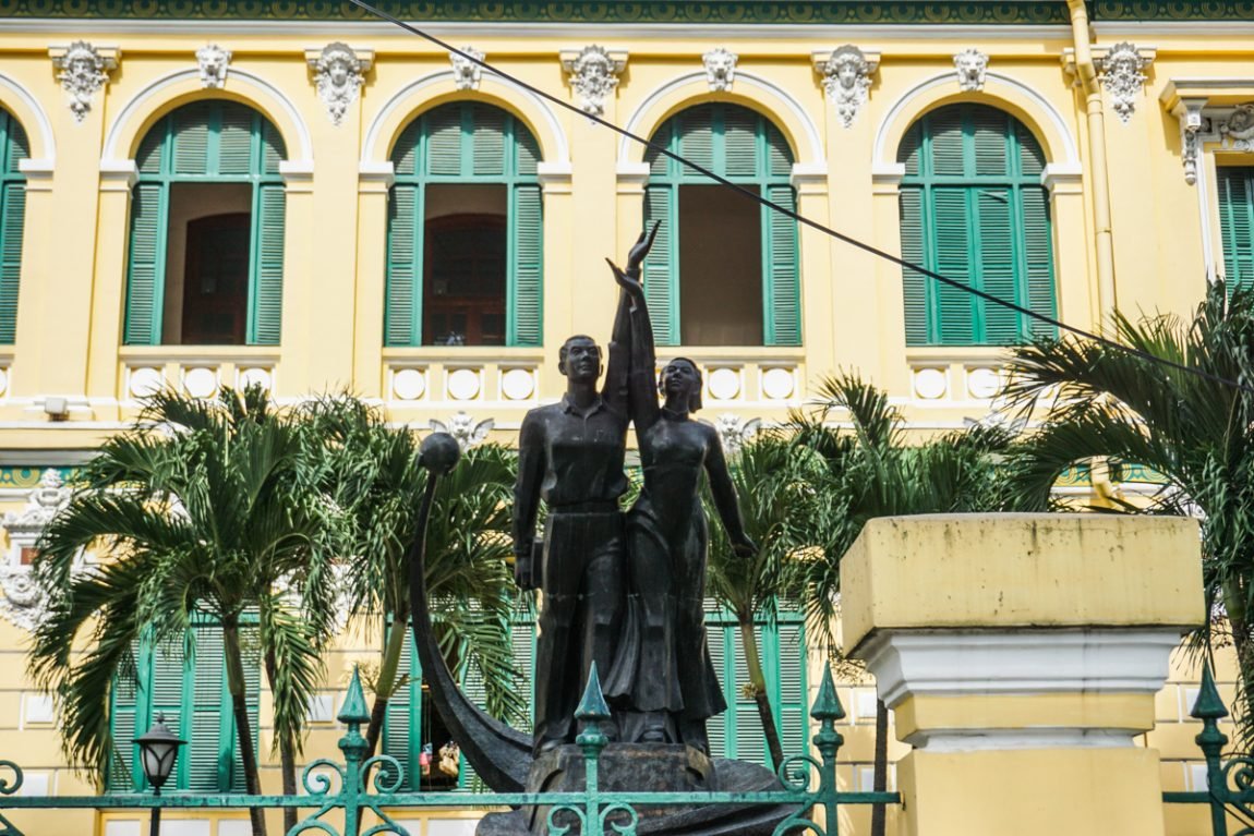 saigon-post-office-statue - Eternal Arrival
