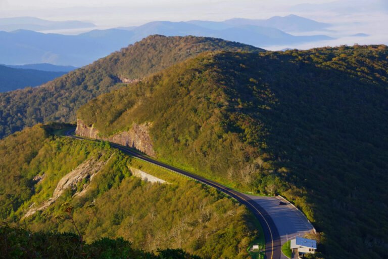 Your Perfect Blue Ridge Parkway Itinerary: Road Trip Tips + Best Stops ...