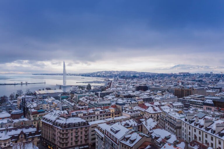 27 Warm & Wonderful Things to Do in Geneva in Winter – Eternal Arrival