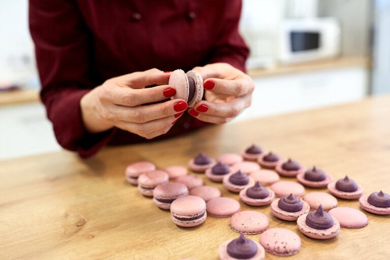 9 Best Macaron Classes in Paris to Bring Home the Magic! – Eternal Arrival