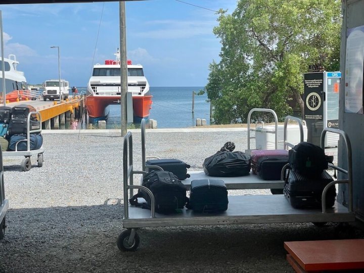Taking the Roatan to Utila Ferry: Everything You Need to Know – Eternal ...