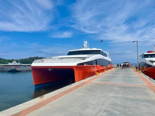 Taking the Roatan to Utila Ferry: Everything You Need to Know – Eternal ...