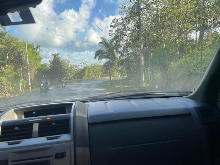 Renting a Car in Roatan: 13 Key Tips for an Easy Trip! – Eternal Arrival