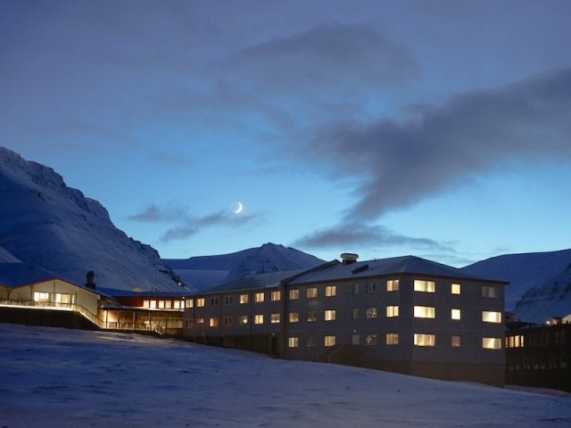 Svalbard in Winter: What to Know + 17 Fun Things to Do [2026 Update ...
