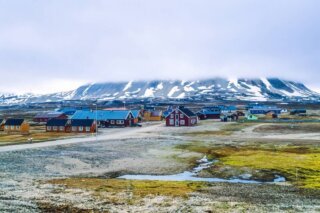 Best Time to Visit Svalbard: Monthly Weather, Daylight & Activity ...